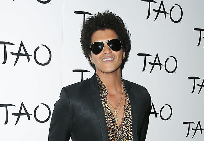 You won't believe this - 18 singers with the funniest real names ...