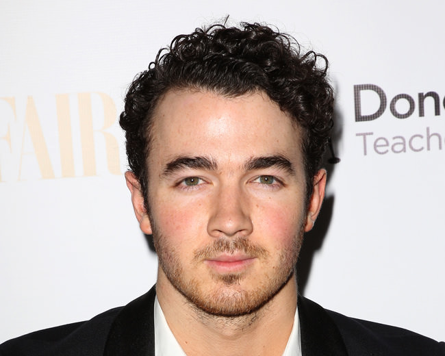 How Celebrities Celebrate Easter - Holly Fame