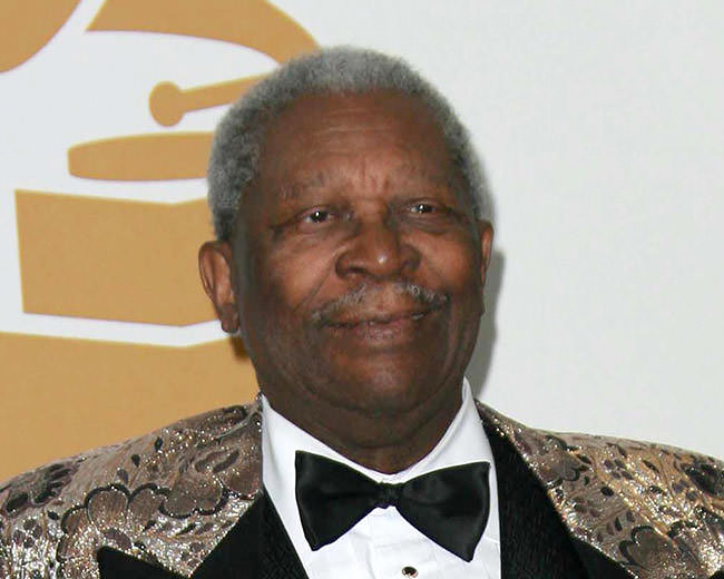 B.B. King Rushed To A Las Vegas Hospital - Holly Fame
